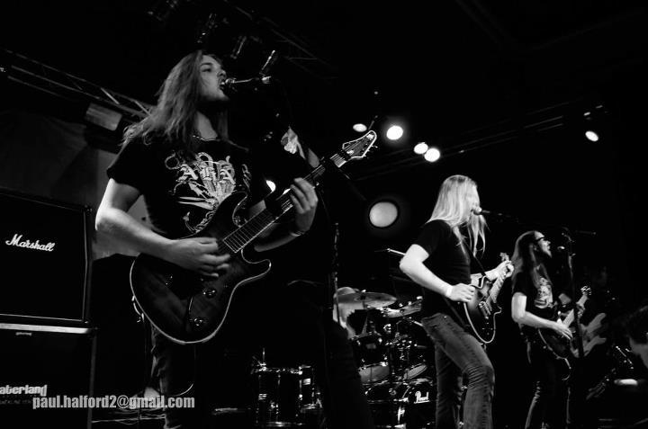 IN MOURNING: "THE WEIGHT OF OCEANS" - NO CLEAN SINGING