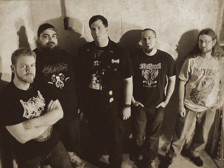 EYE-CATCHERS: HELCARAXË AND MANIC SCUM - NO CLEAN SINGING